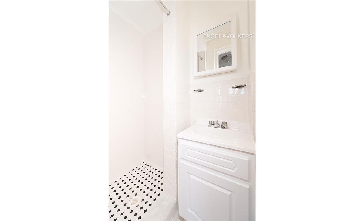 910 Grand Concourse, #2-A, Bronx, NY 10451 (Rented NYStateMLS Listing ...