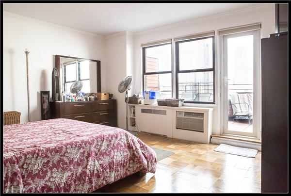 460 East 79th Street Upper East Side New York NY 10075 - R New York